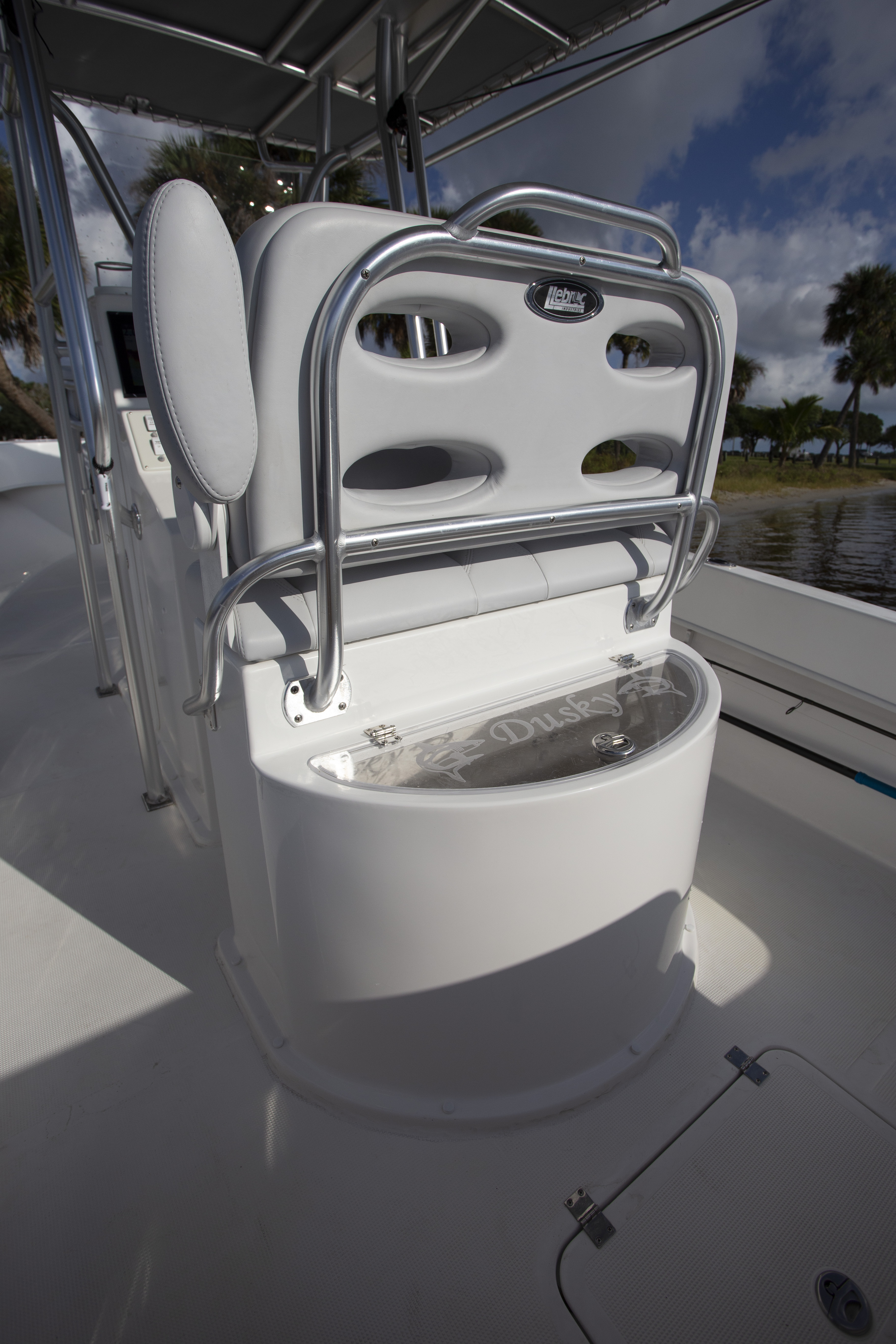 Boat Review - Dusky 252T - Florida Sportsman