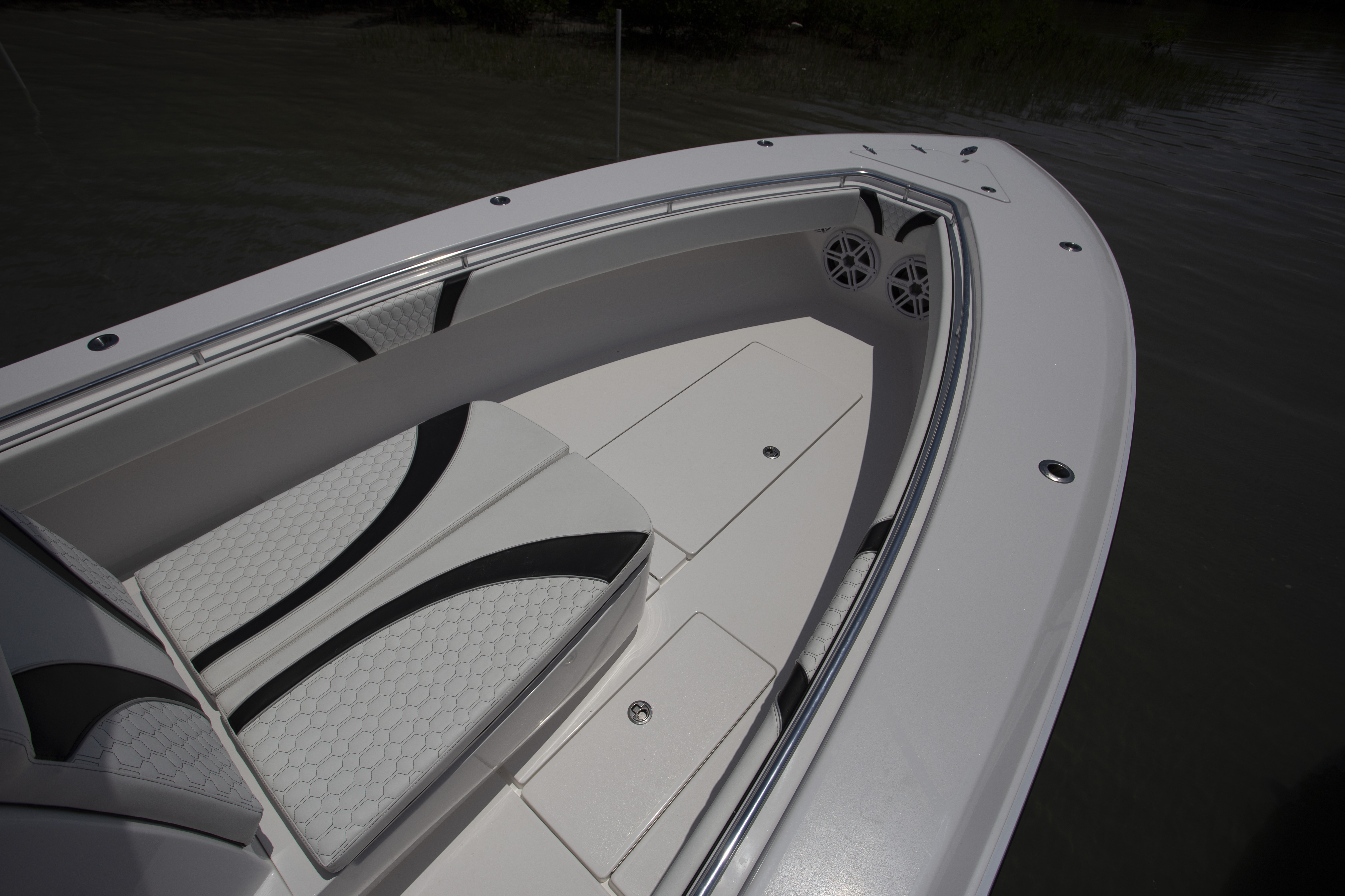Boat Review - Contender 32ST - Florida Sportsman