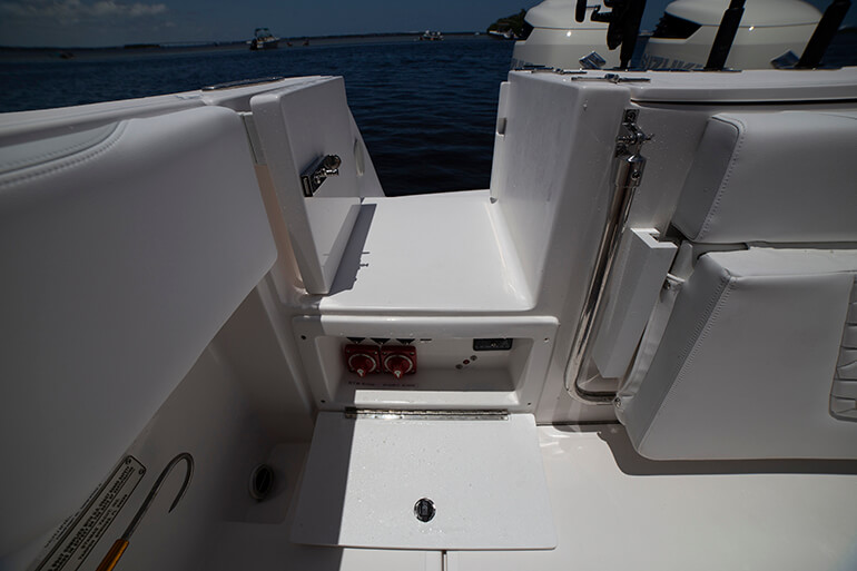Stamas 31T Aventura Review - Florida Sportsman