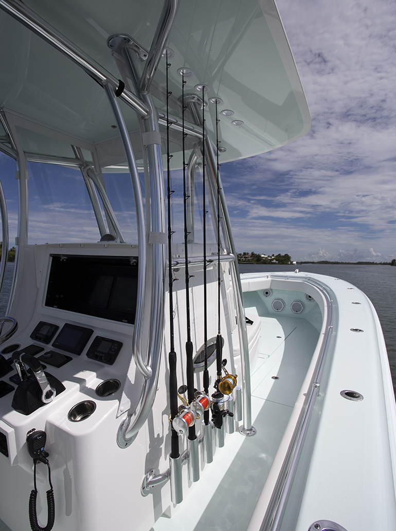 Contender 35ST Boat Review - Florida Sportsman